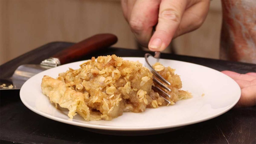 10-Minute Apple Pie ~ Ninja Foodi Recipe - The Salted Pepper