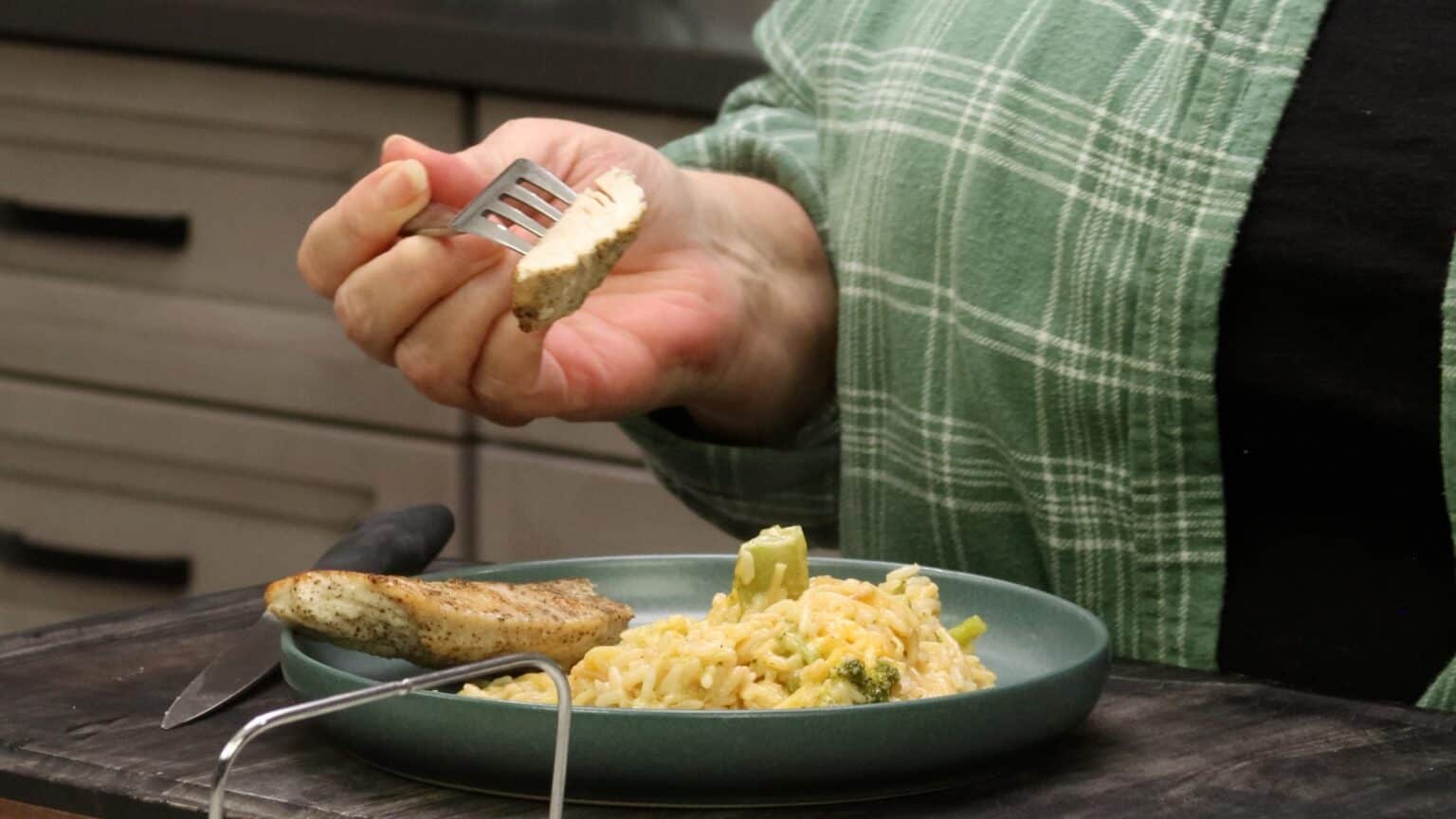 Homemade Cheesy Rice-A-Roni with Chicken & Broccoli (Possible Cooker ...